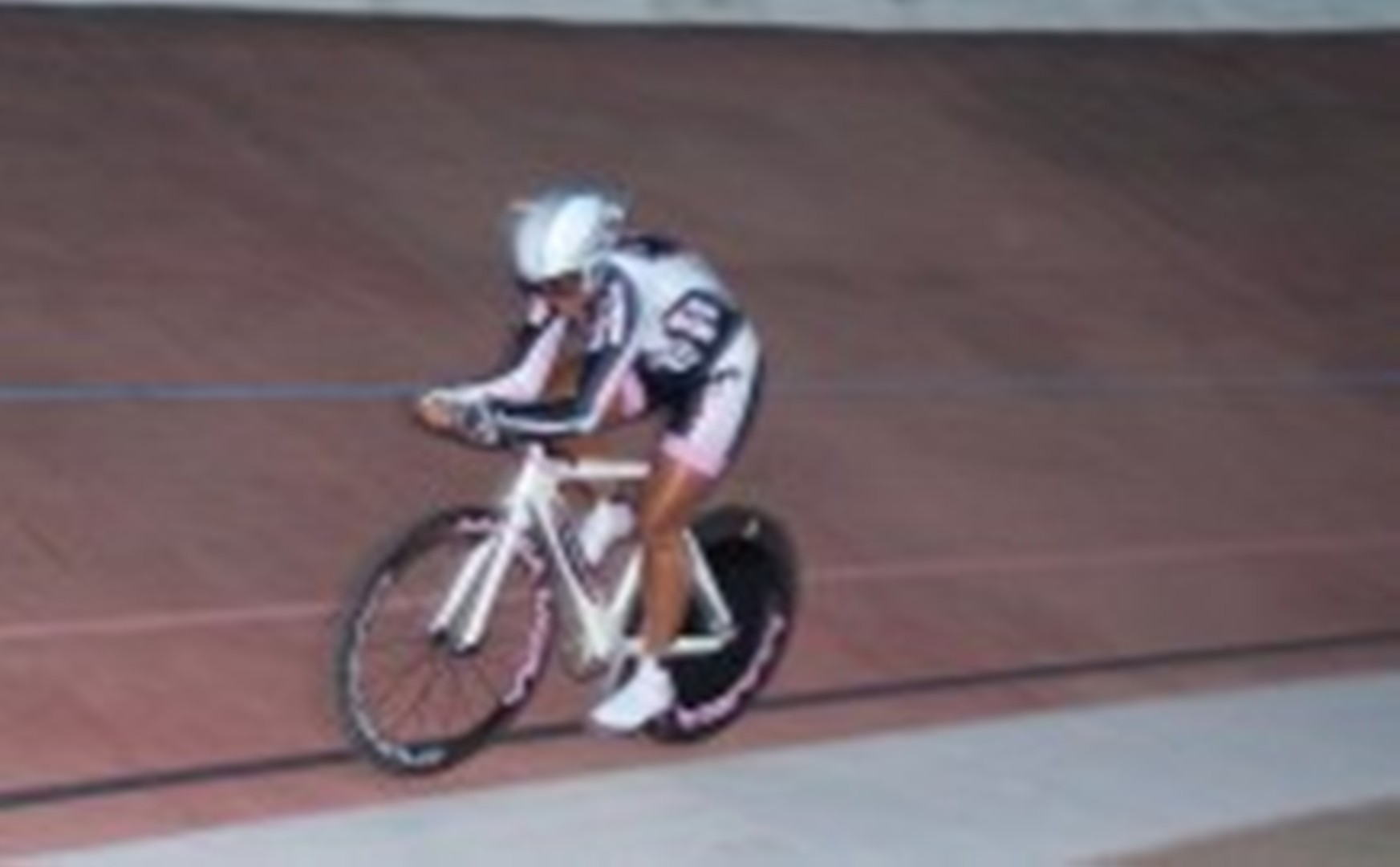 María Mora logra una segunda plaza en el Mundial de pista para máster ...
