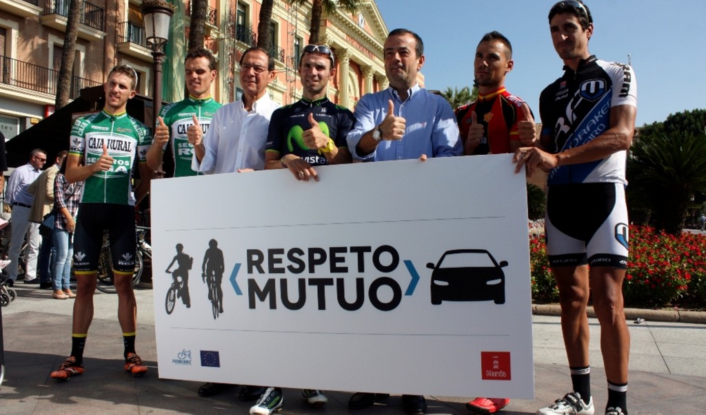 Los profesionales murcianos apoyan la campaña Respeto Mutuo - Ciclo21