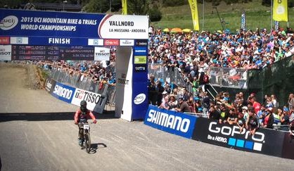 Mundial BTT: Rachel Atherton y Loic Bruni, campeones élite DH - Ciclo21