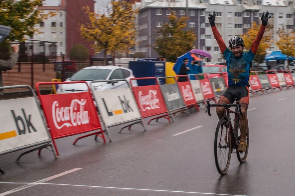 4ª Copa Asturias CX: Victoria de Agustín Navarro en Villaviciosa - Ciclo21