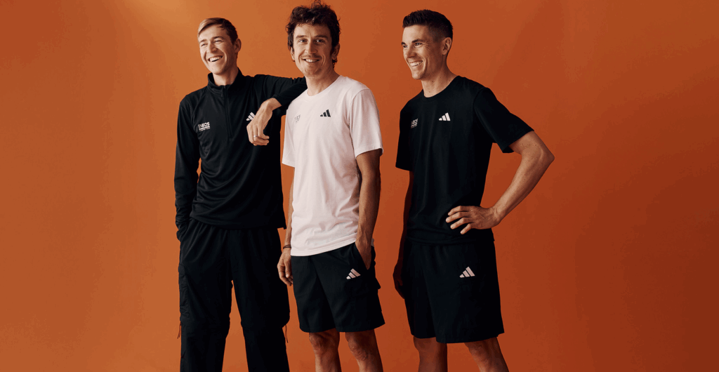 Cheating on phone compilation nothing much here besides a