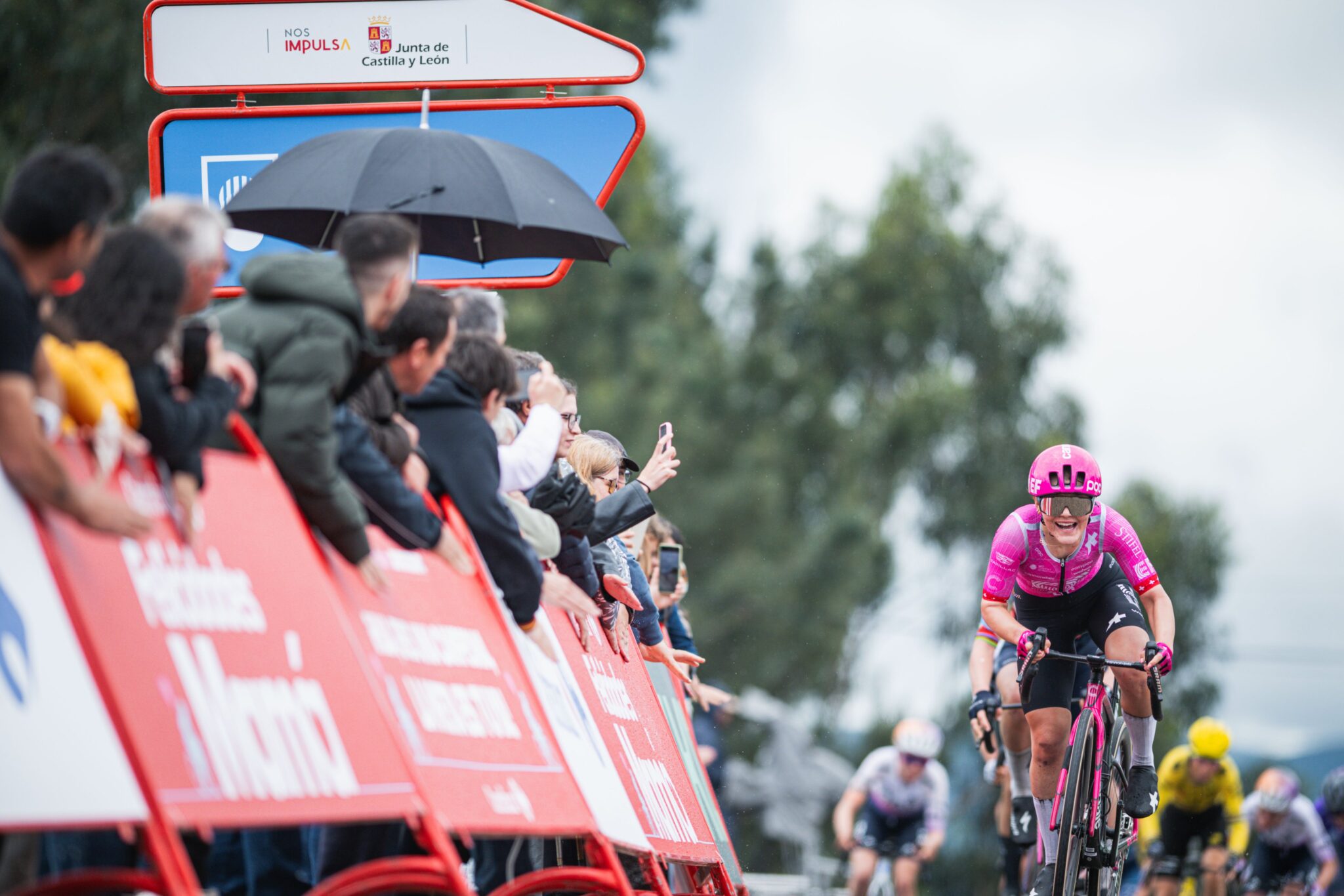 1ª Vuelta España féminas: El primer rojo es de Rüegg - Ciclo21