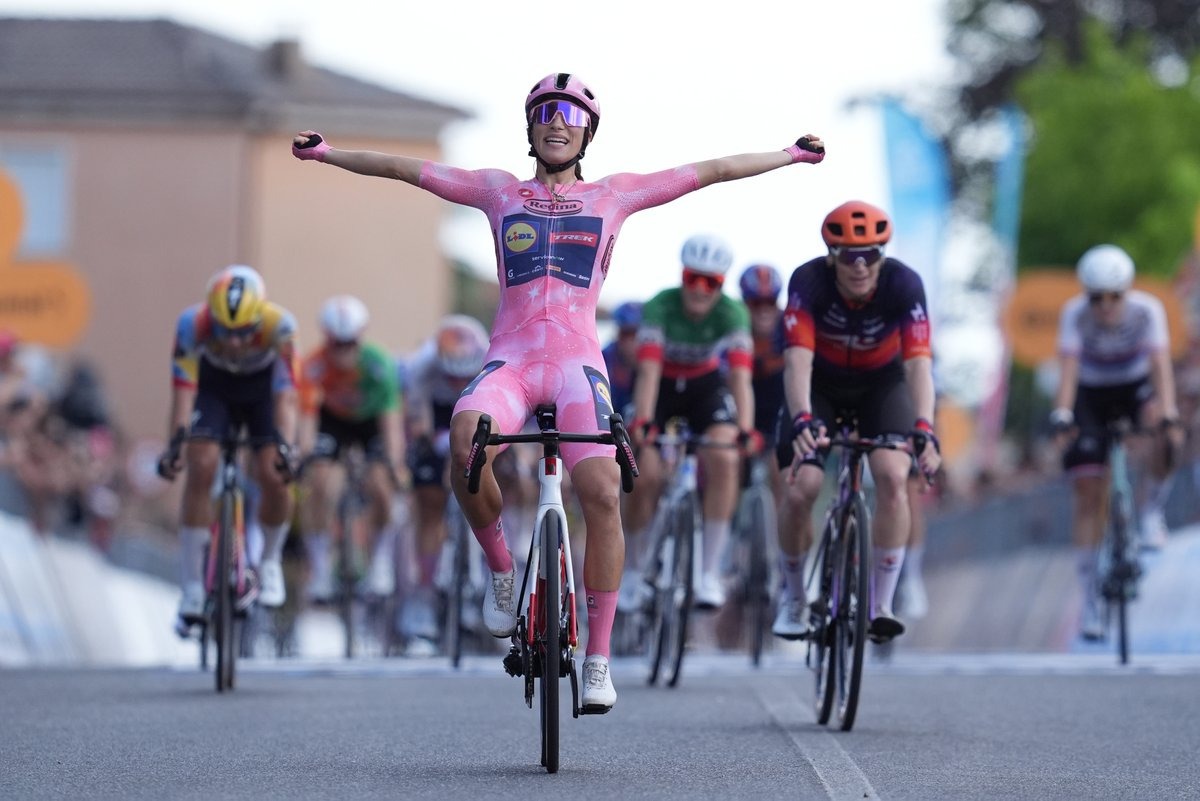 3ª Giro Italia (f): Triplete para Balsamo - Ciclo21